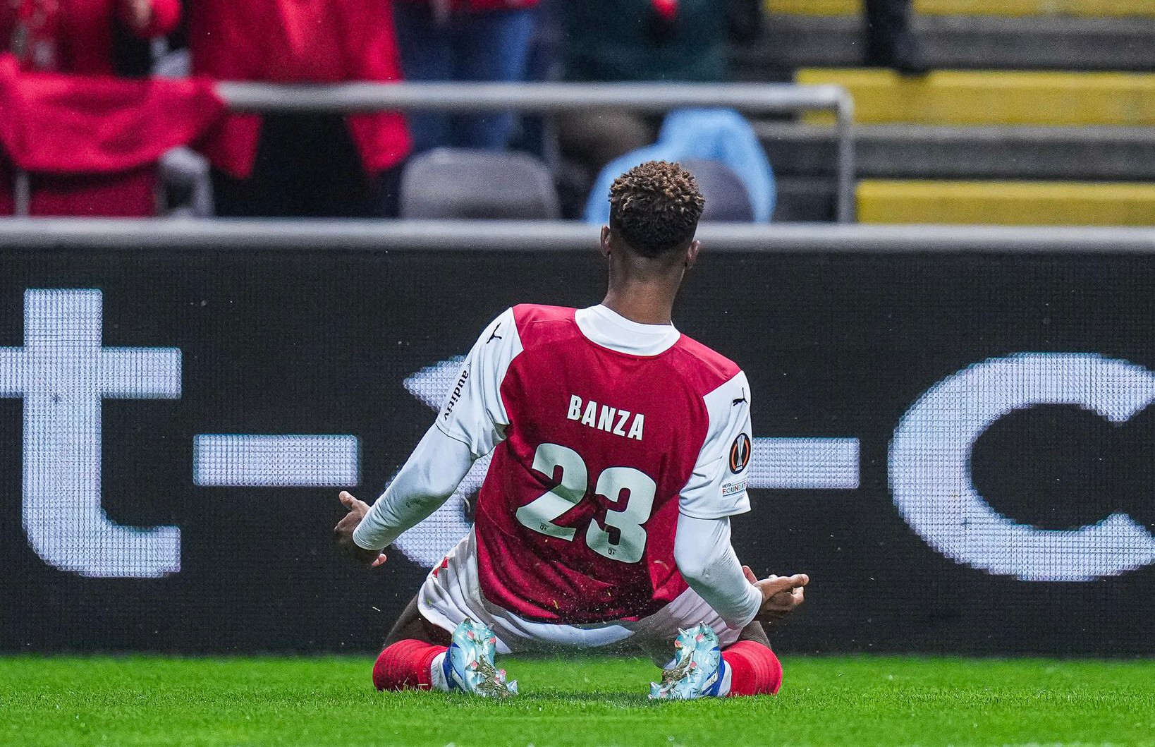 Foot : Simon Banza encore buteur et homme du match pour son deuxième ...
