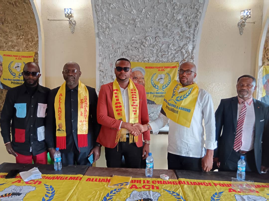 Ach : Parfait Zola en quête du Grand Katanga en perspectives de la ...