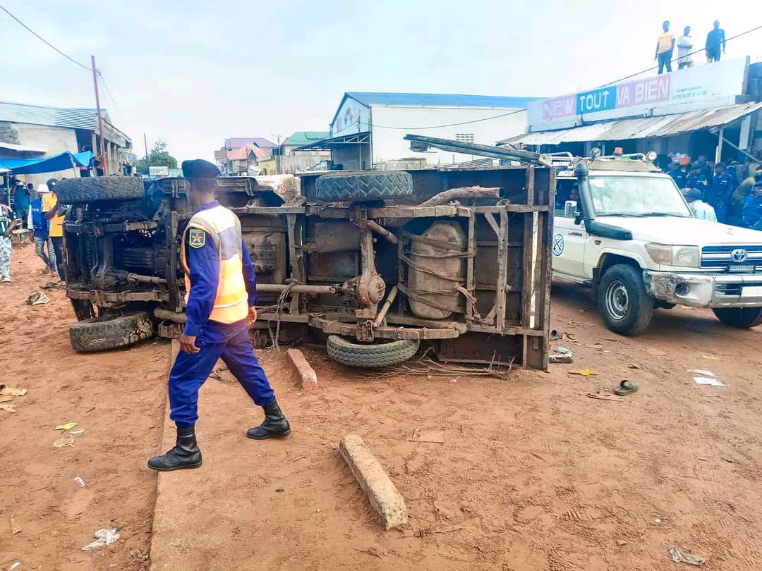 Kasaï : Deux morts et 7 blessés dans un accident routier en pleine ville à Tshikapa - News.cd